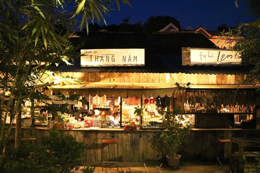 Vô Diện - Still Cafe Đà Lạt "Mê mẩn" Ngỡ Như Tại Nhật Bản - Halo Travel