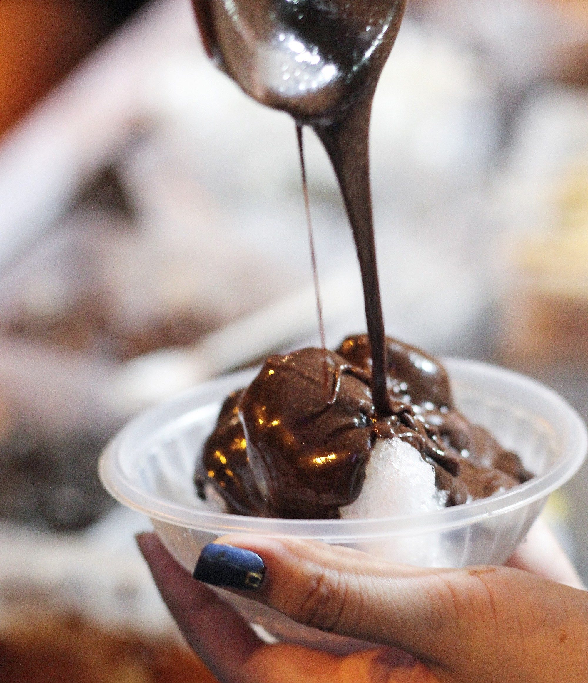 Kéo hội bạn “bắt trend” các món Milo dầm đá bào ở Hà Nội