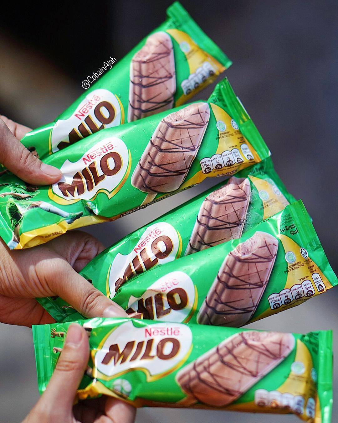 “Bắt trend” món Milo dầm, đá bào tại Hà Nội ngập topping - Halo Travel