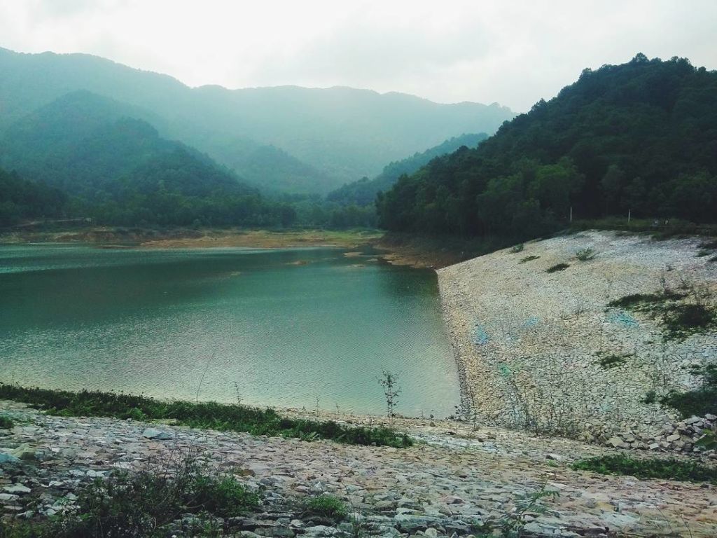 Kinh Nghiệm Du Lịch Núi Hàm Lợn Sóc Sơn gần Hà Nội - HaloTravel