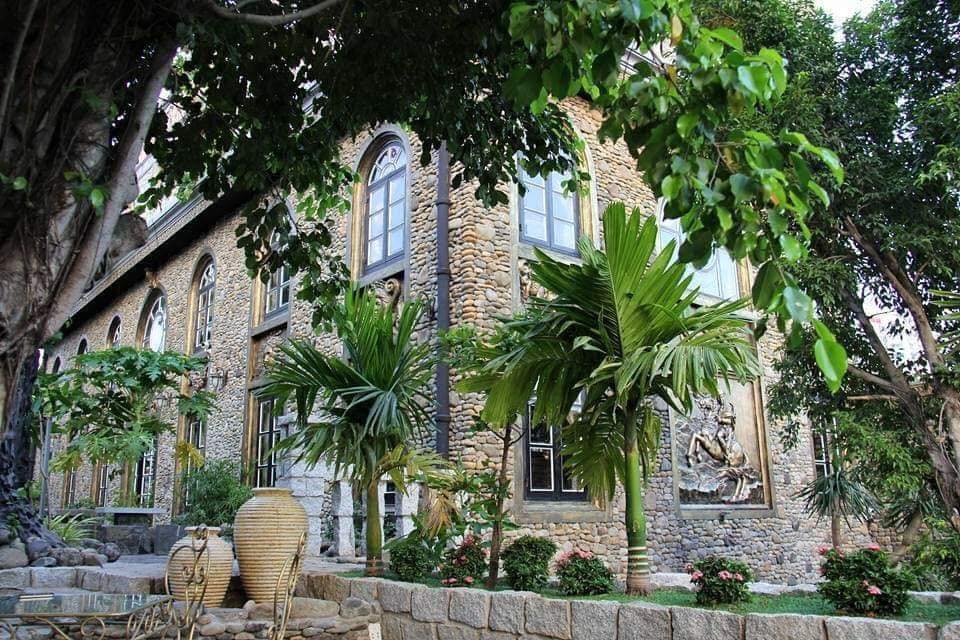 Stone Castle Cafe: tuyệt tác châu Âu giữa Sài Gòn - HaloTravel