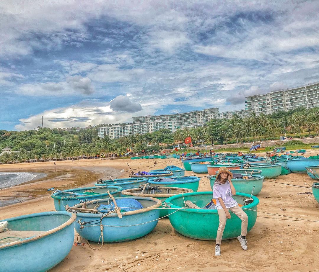 Bãi đá Ông Địa: Điểm sống ảo cực chất ở Phan Thiết - HaloTravel