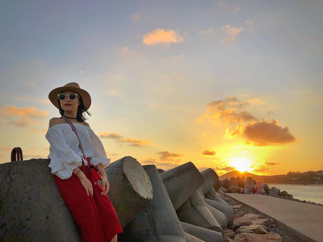 Ghé Bãi đá Ông Địa, địa điểm sống ảo không thể bỏ lỡ ở Phan Thiết