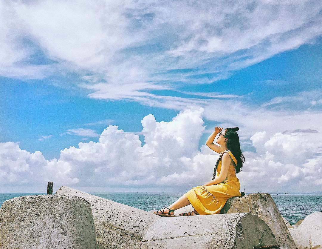 Bãi đá Ông Địa: Điểm sống ảo cực chất ở Phan Thiết - HaloTravel