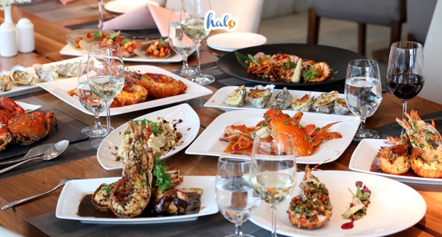 Trải nghiệm Buffet Nikko Saigon Hotel 5 sao full hải sản - HaloTravel