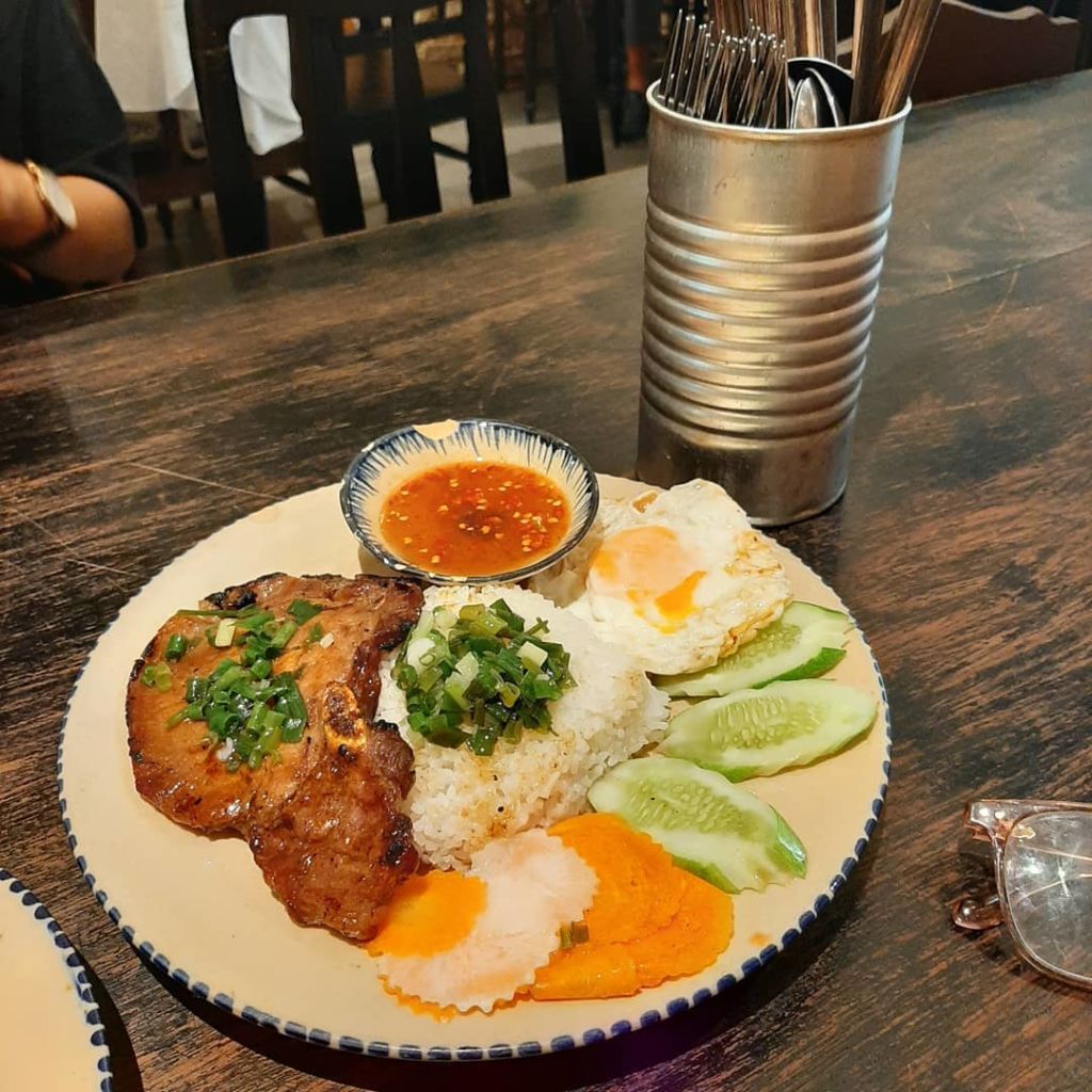 #10 Quán cơm tấm Sài Gòn ngon nức tiếng - HaloTravel