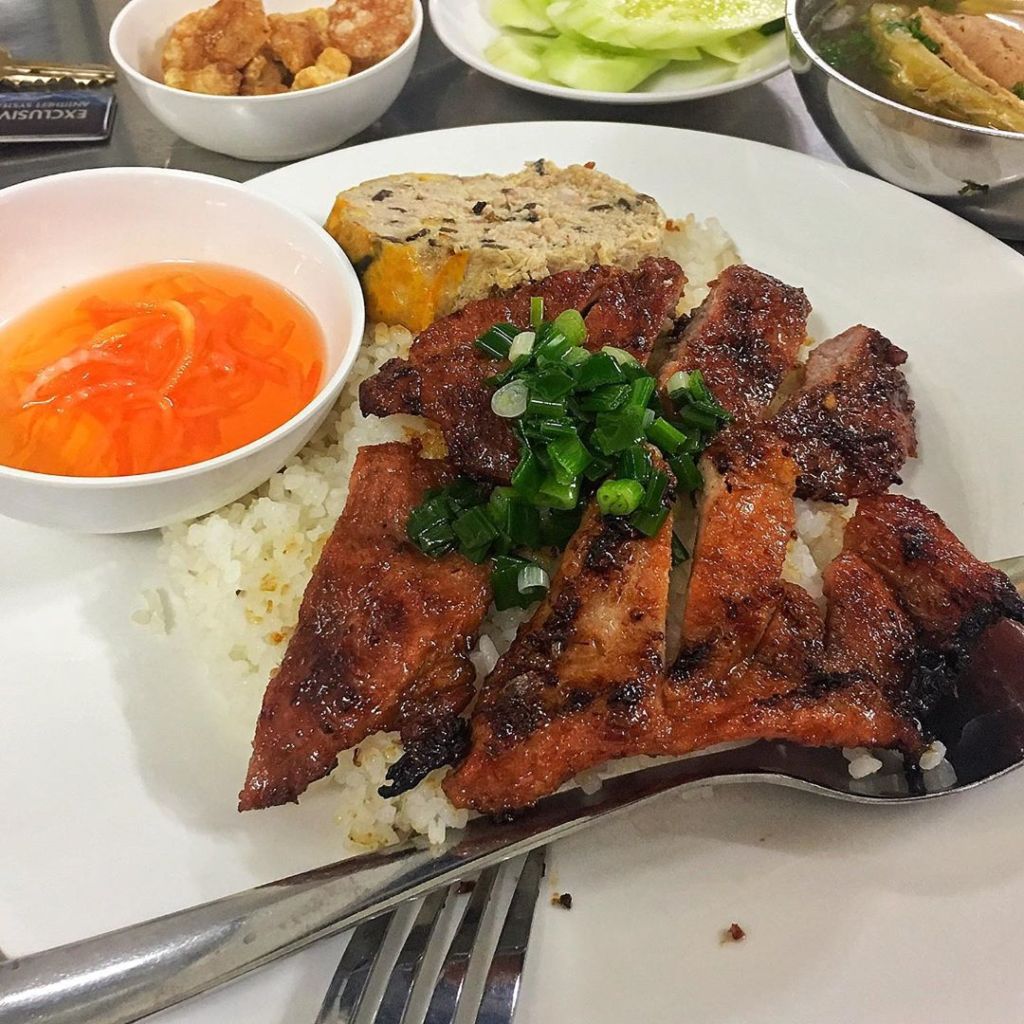 #10 Quán cơm tấm Sài Gòn ngon nức tiếng - HaloTravel