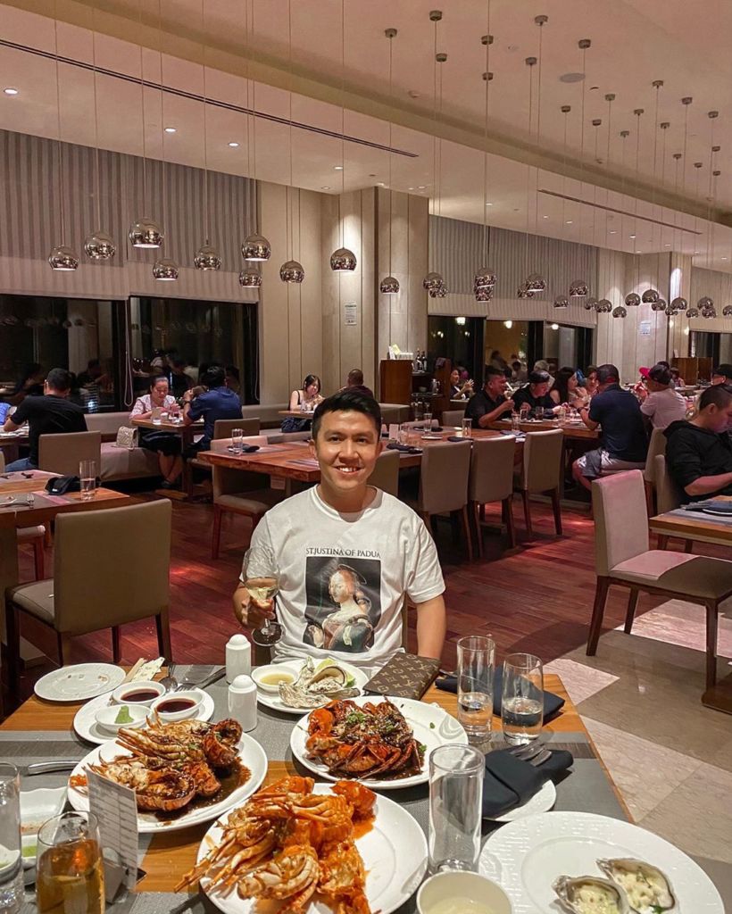 Trải nghiệm Buffet Nikko Saigon Hotel 5 sao full hải sản - HaloTravel