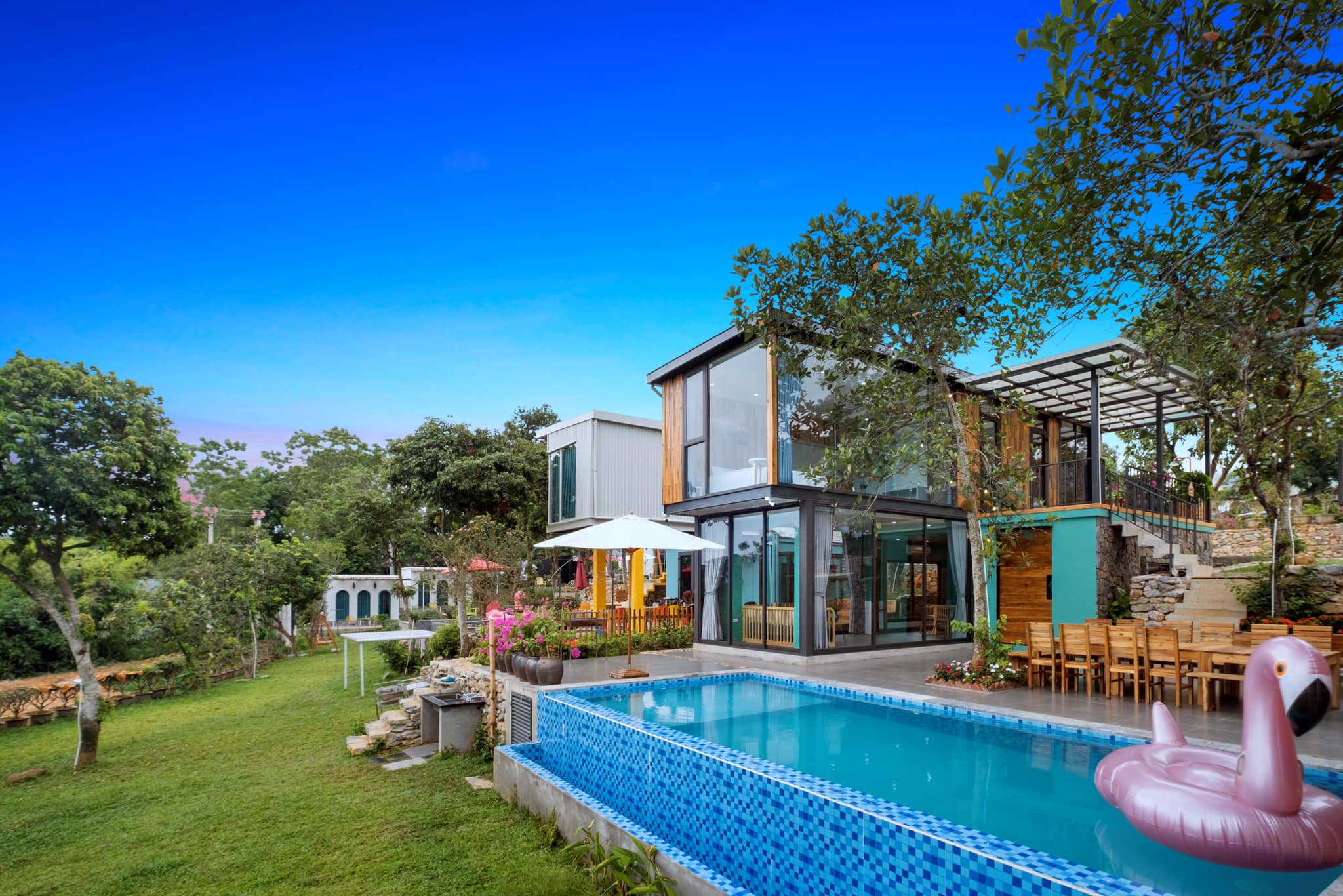 Checkin 21+ biệt thự Villa Ba Vì giá rẻ 'chất như nước cất' - Halo Travel