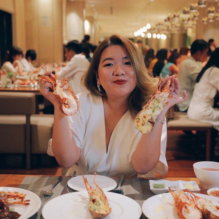 Trải nghiệm Buffet Nikko Saigon Hotel 5 sao full hải sản - HaloTravel