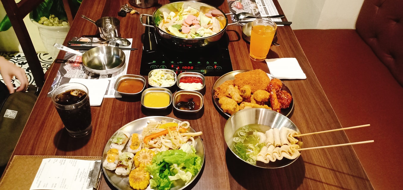 Review MANYO TTEOKBOKKI - đối thủ cực mạnh của buffet Dookki