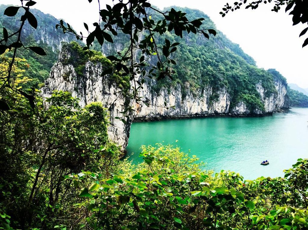 'Tất tần tật' Kinh nghiệm du lịch Cẩm Phả tự túc A-Z - HaloTravel