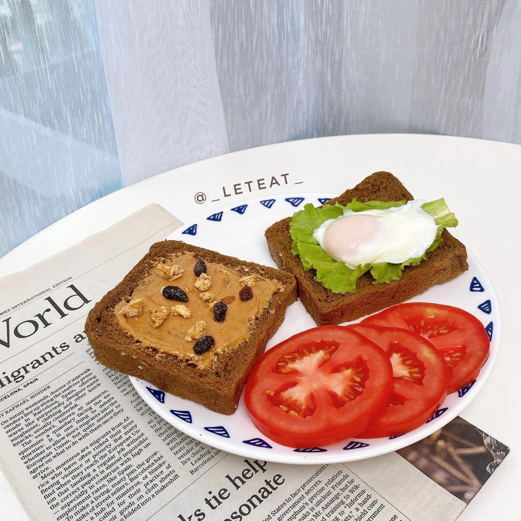 'Dân ăn healthy' mách 11 quán bánh mì đen Hà Nội cực ngon - HaloTravel