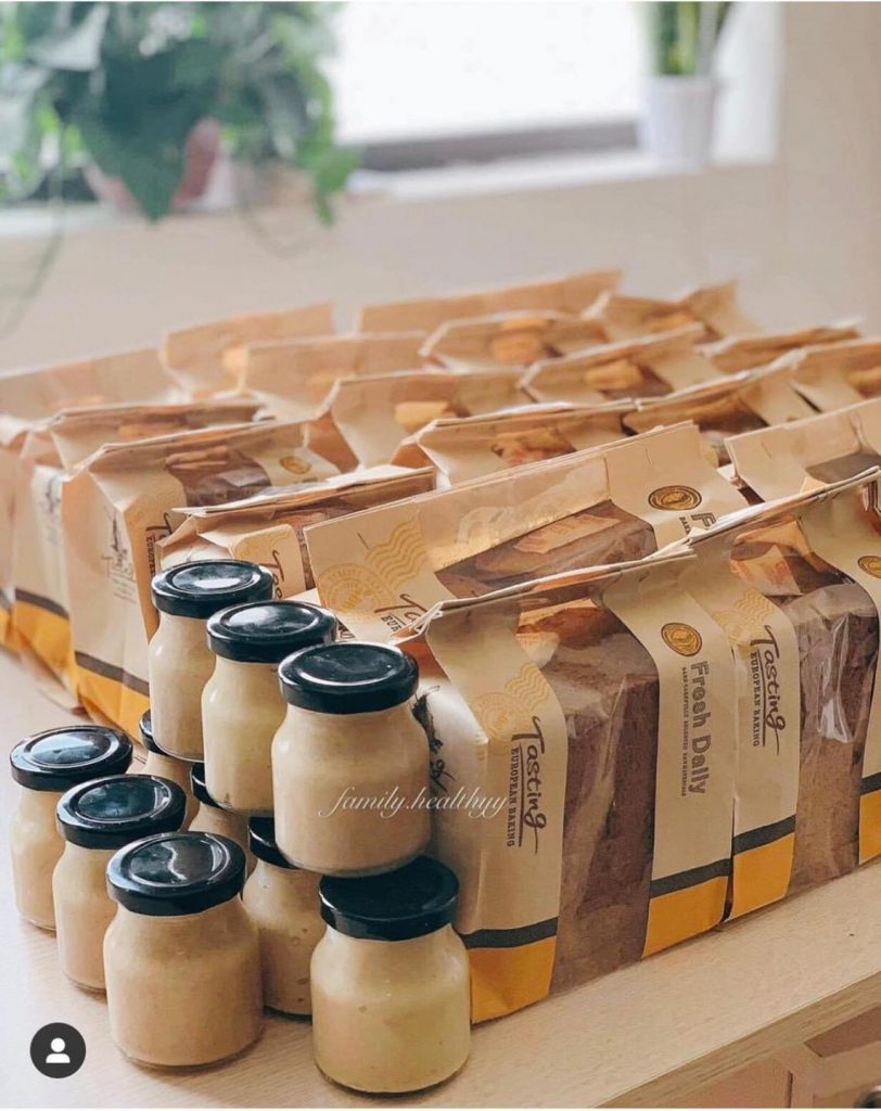 'Dân ăn healthy' mách 11 quán bánh mì đen Hà Nội cực ngon - HaloTravel