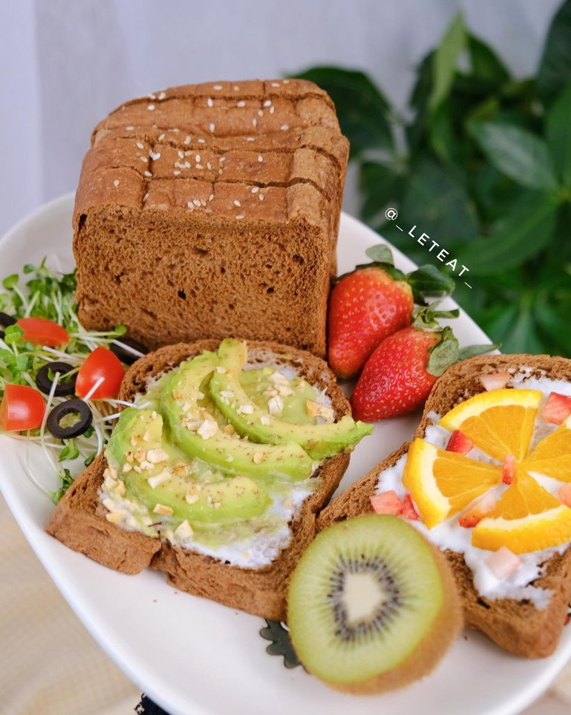 'Dân ăn healthy' mách 11 quán bánh mì đen Hà Nội cực ngon - HaloTravel