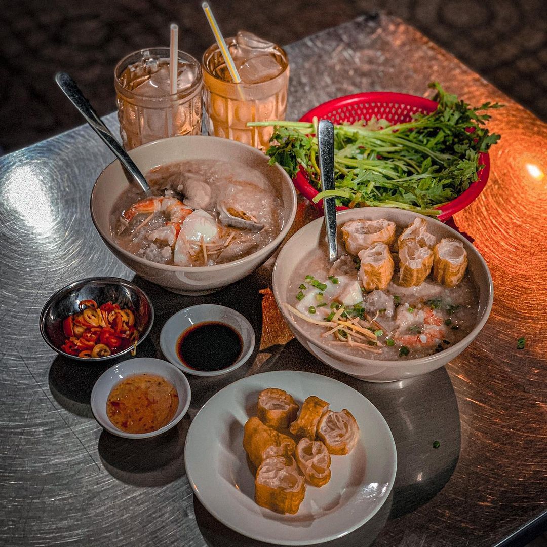 No bụng với 7 quán cháo đêm Sài Gòn vừa rẻ vừa ngon