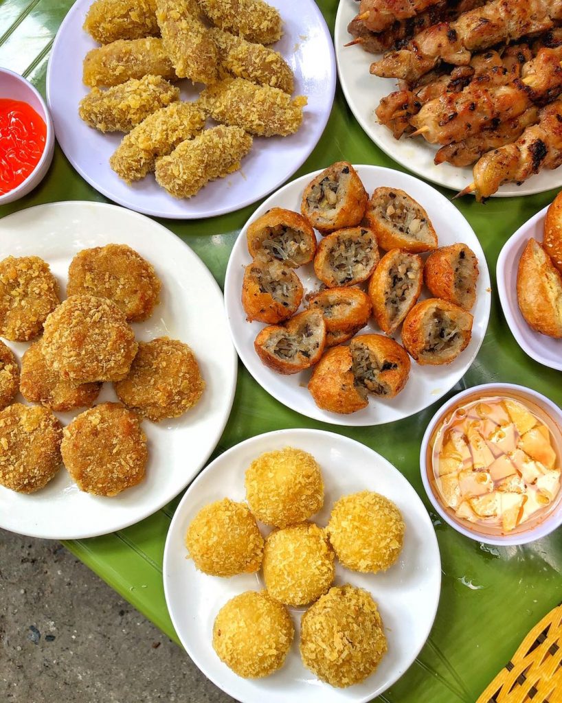 9 quán bánh rán mặn Hà Nội nhân ngon, nước chấm đậm đà - HaloTravel
