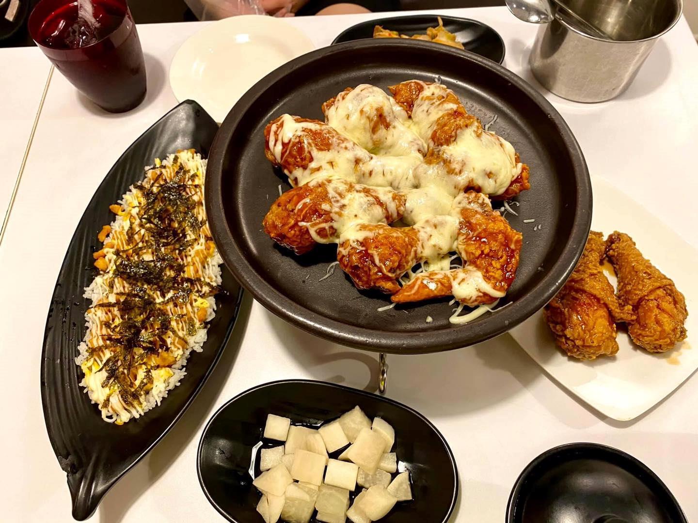 Top 8 quán gà Hàn Quốc ngon 'rụng tim' giới trẻ Hà Thành - Halo Travel