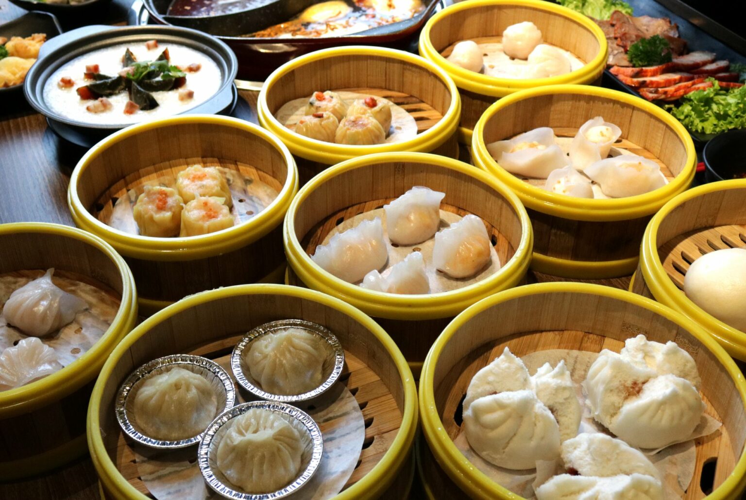 Nhà hàng Fenghuang: Buffet dimsum và lẩu Trung Hoa - HaloTravel