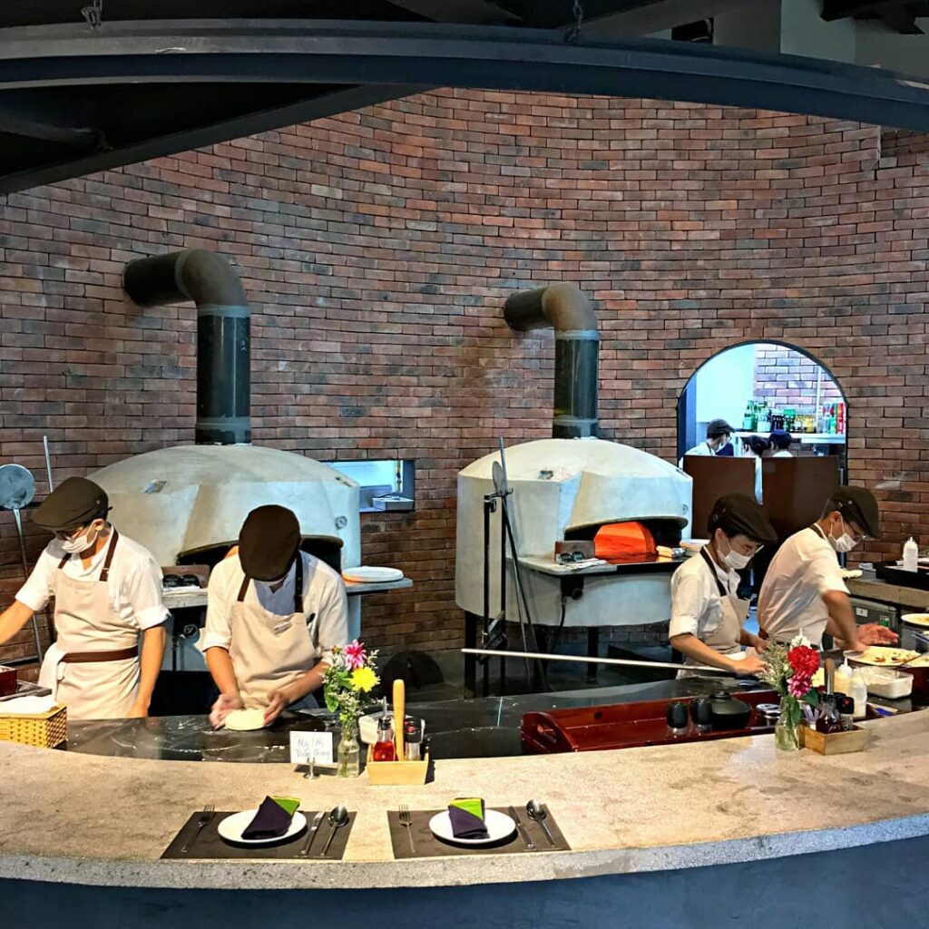 Review chuỗi Pizza 4P Hà Nội: menu, giá, có ngon không? - HaloTravel