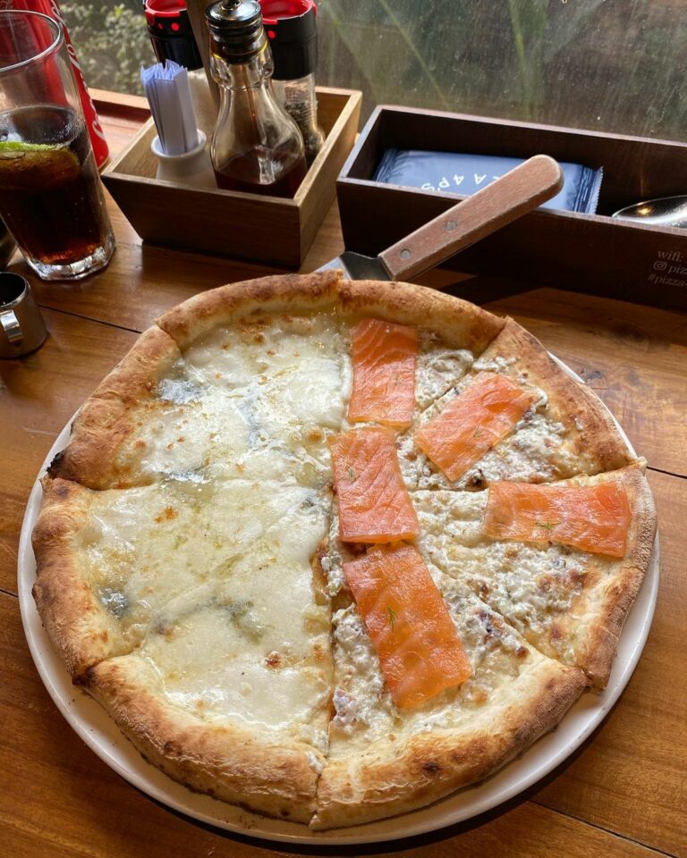 Review chuỗi Pizza 4P Hà Nội: menu, giá, có ngon không? - HaloTravel