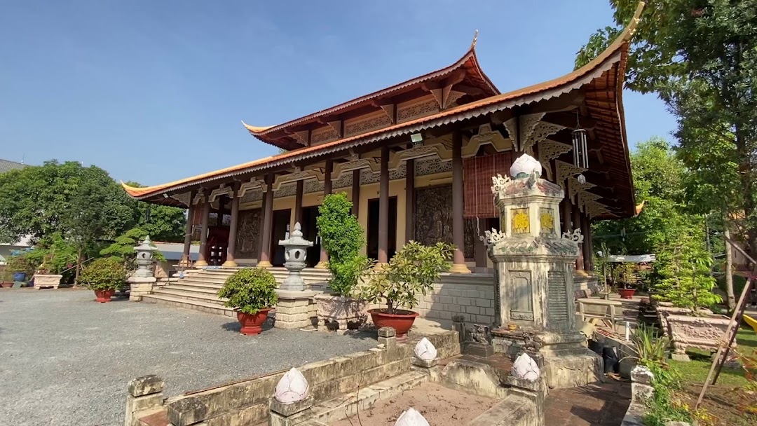 10+ ngôi chùa ở Bình Dương linh thiêng, cầu được ước thấy - HaloTravel